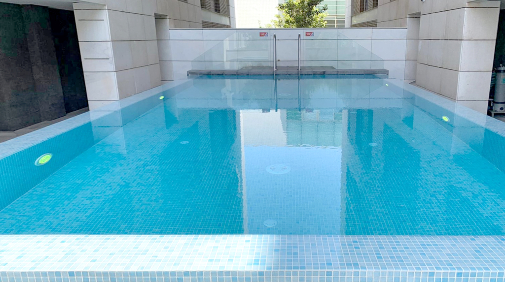 Swimming Pool - ONIX