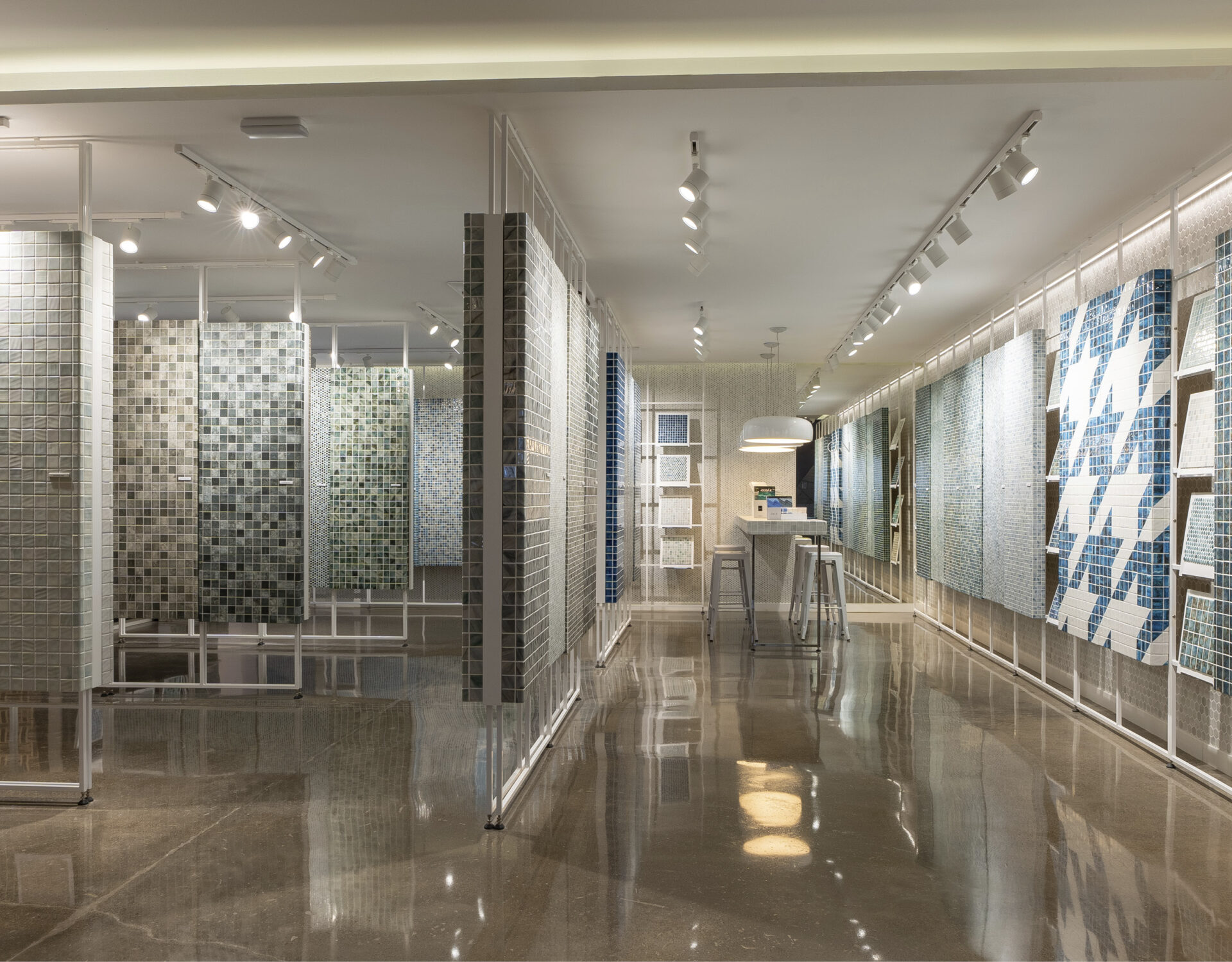 Glass mosaic tiles for architecture and design - ONIX